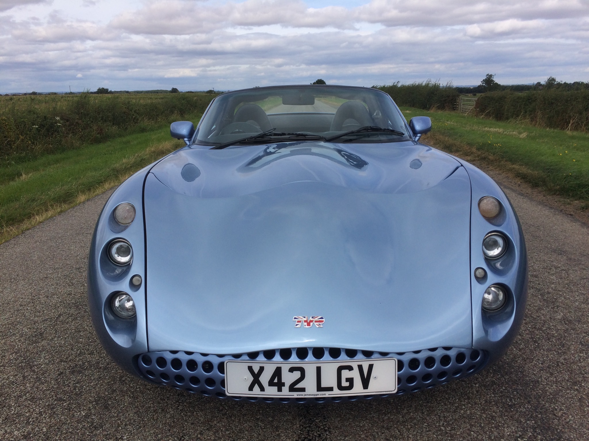 2000 X TVR Tuscan 4000cc - Paris Blue Metallic - James Agger Autosport