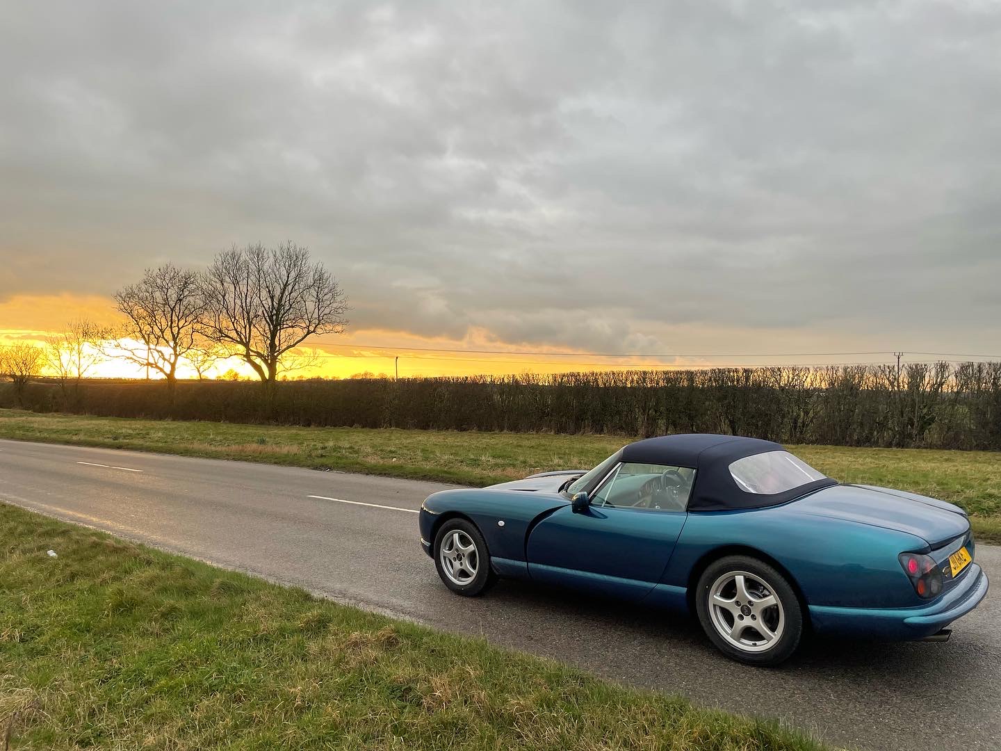 Springs in the air - 4500cc 2000 model year - James Agger Autosport