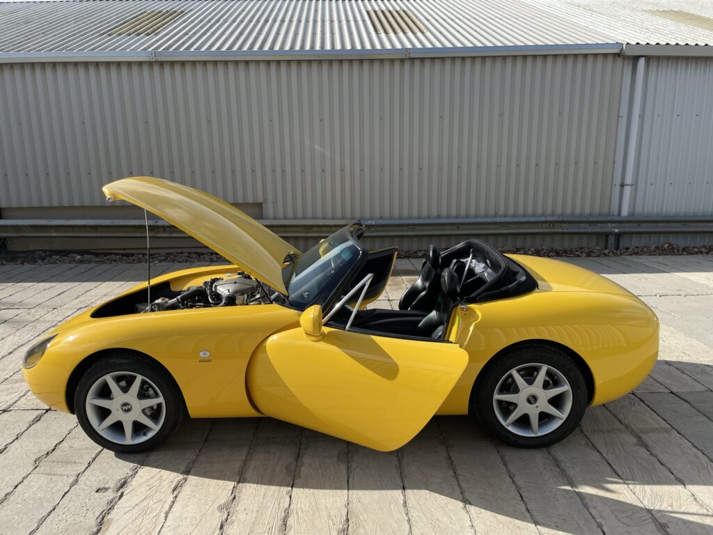 Giallofly Yellow TVR Griffith SE Incoming - James Agger Autosport