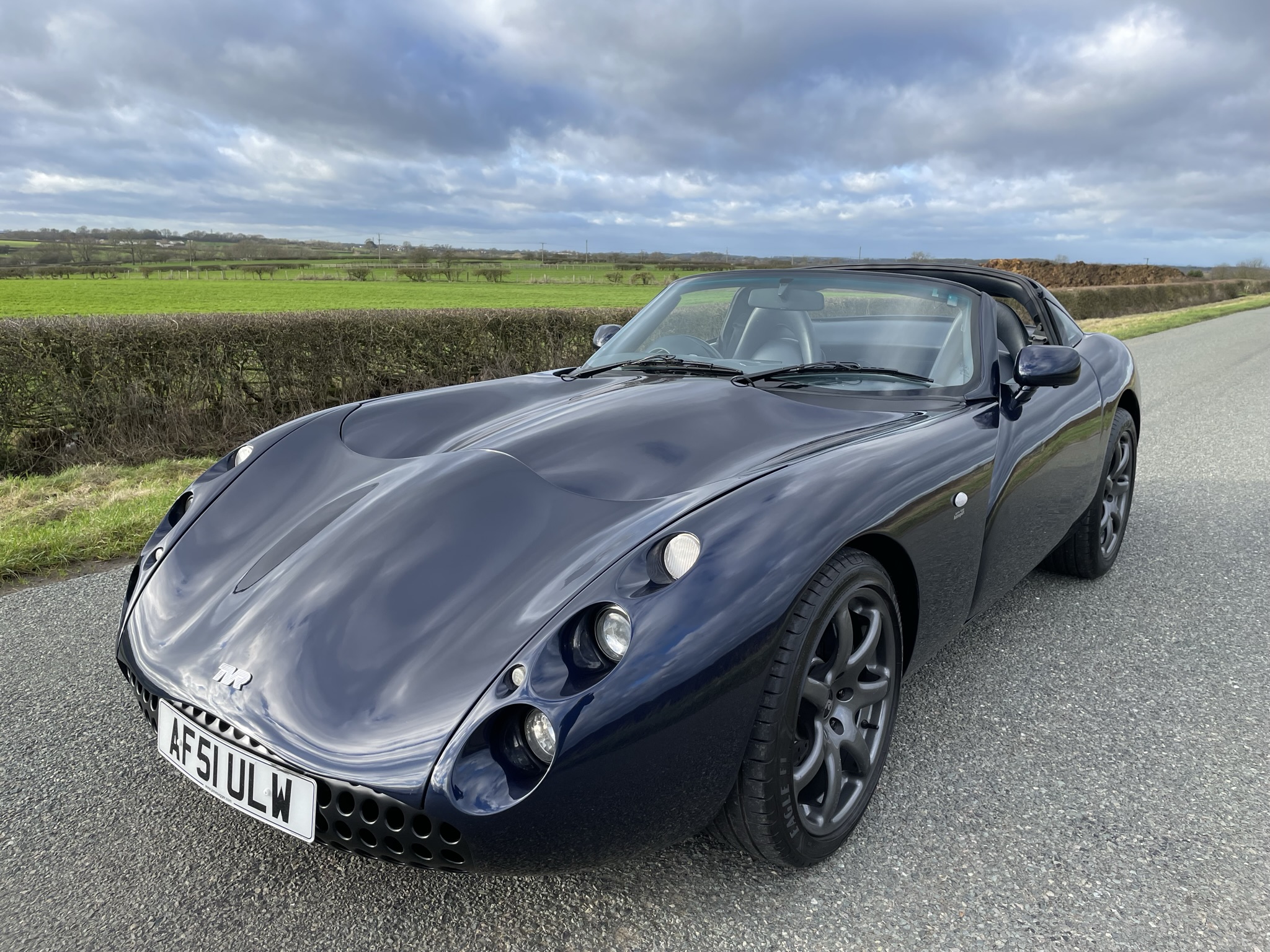 2001 51 Reg TVR Tuscan 4000cc - Mignight Blue, Prussian Blue Full hide ...