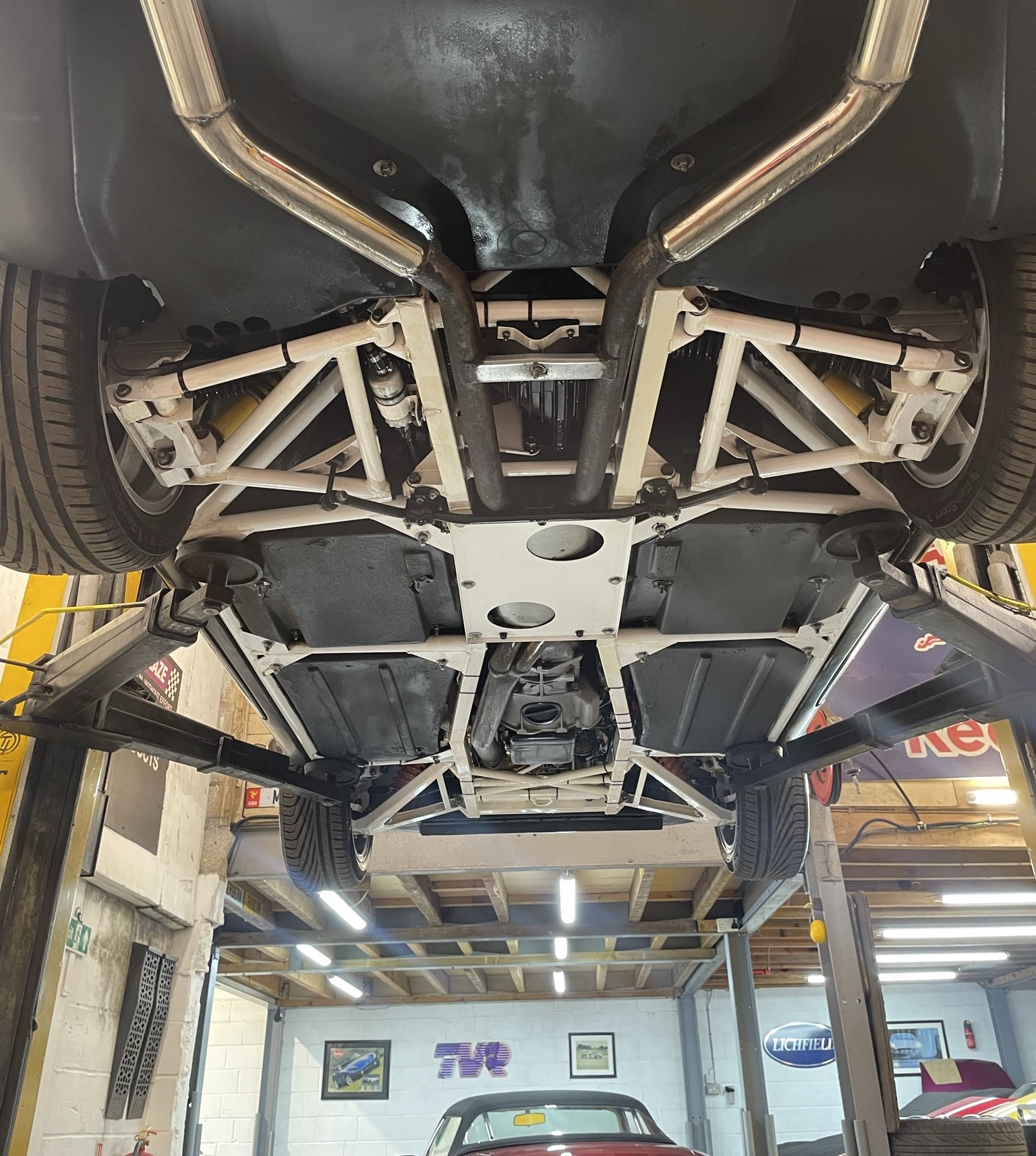 R Reg TVR Chimaera 4500cc - Cooper Green, PAS - James Agger Autosport