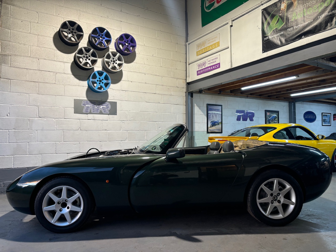 1993 L Reg TVR Griffith 5000cc - James Agger Autosport