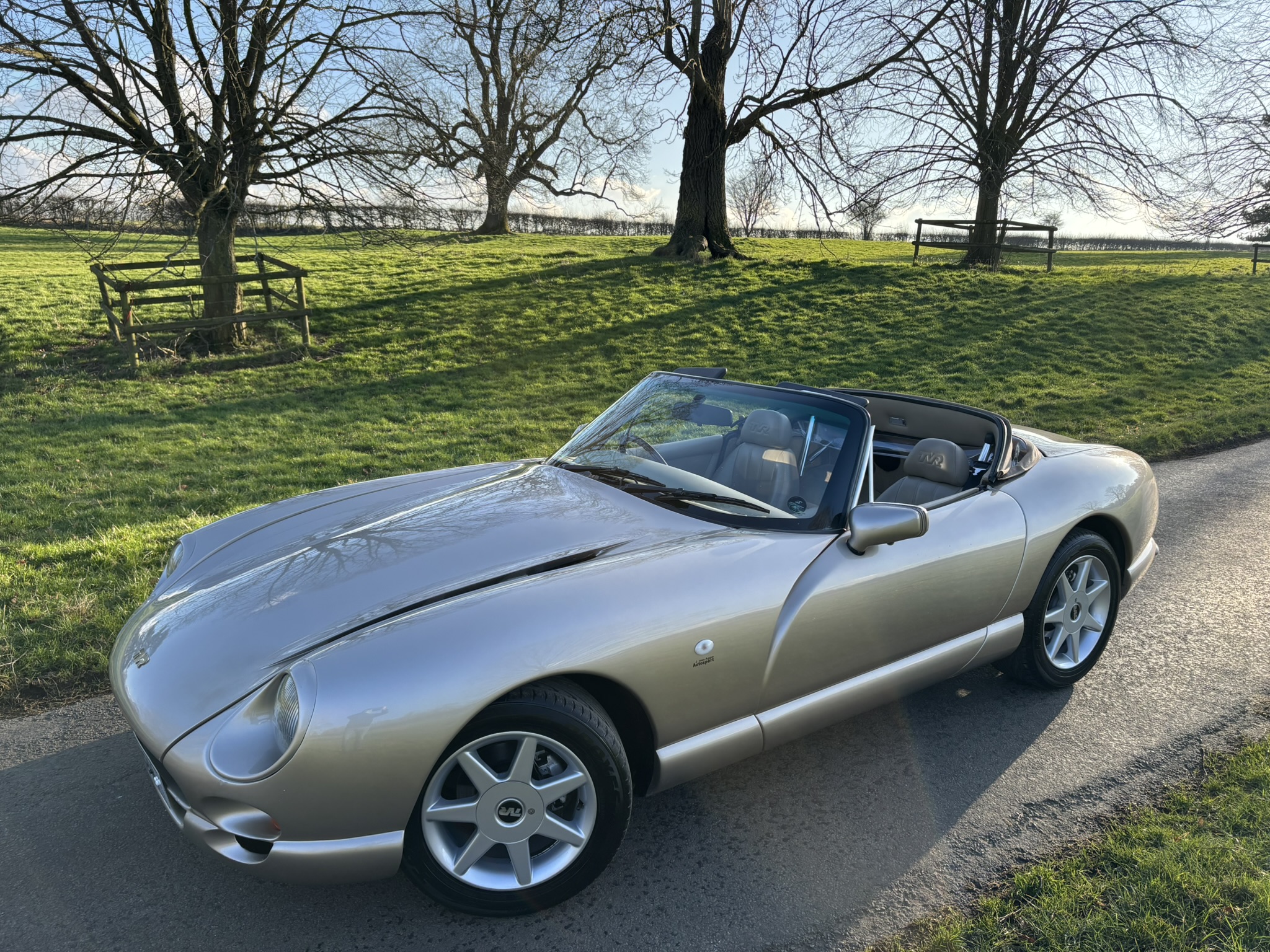 1999 T Reg TVR Oyster Pearl, Fawn, Power Steering - James Agger Autosport